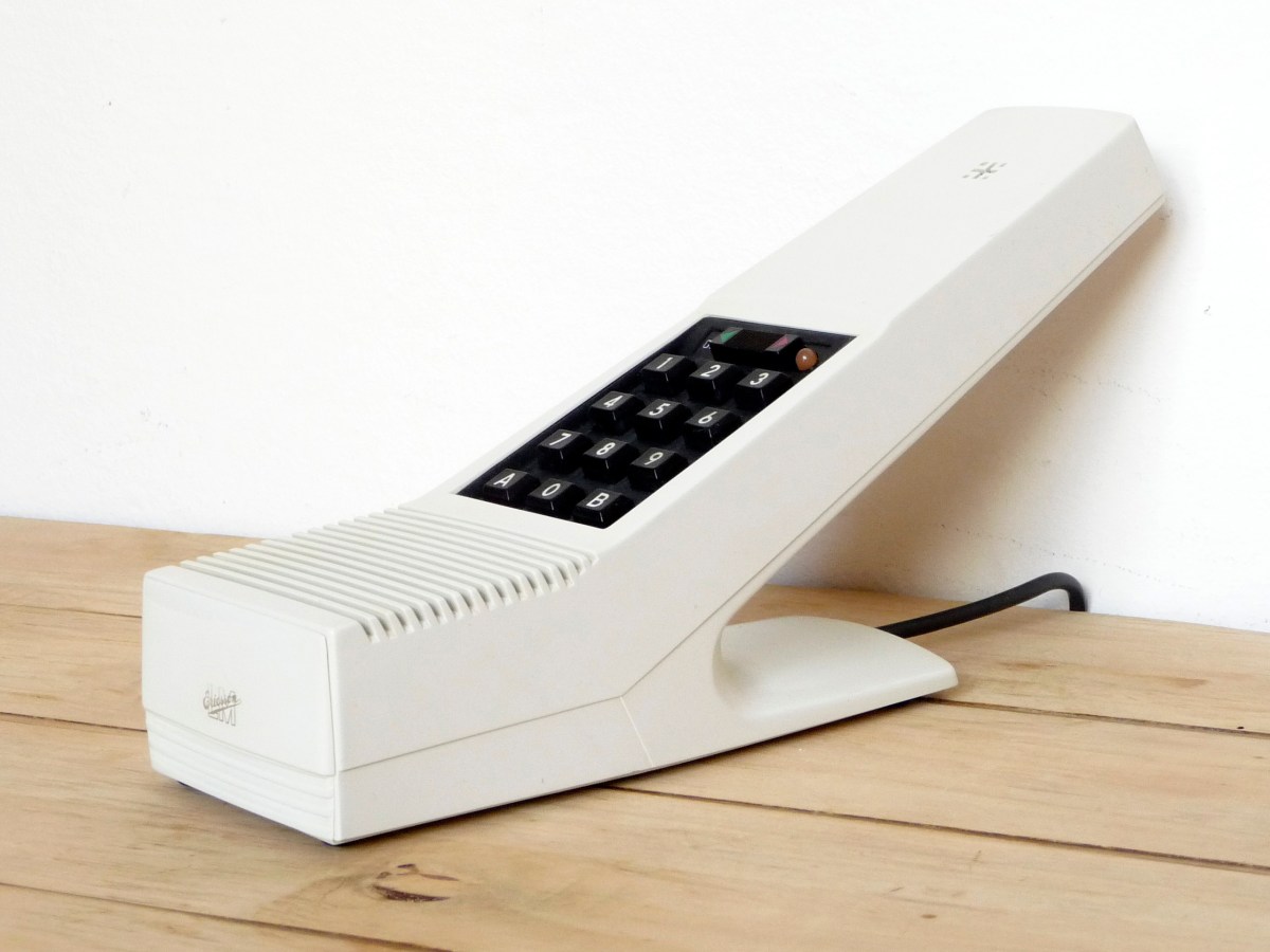 DEE 301 – L.M.Ericsson – my lamps restore